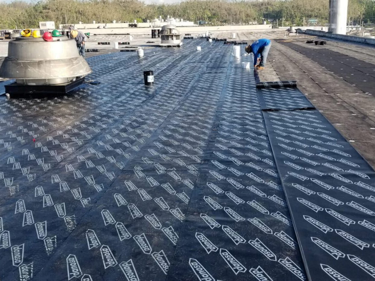 Sellador de techo comercial e industrial en Puerto Rico | V&A Roofing, Inc.